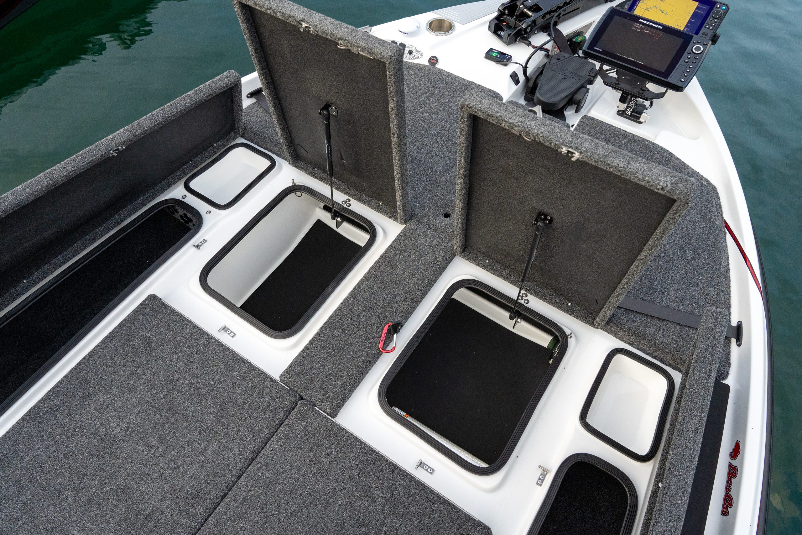Jaguar STS (22’0″) – Bass Cat Boats – Feel the Rush